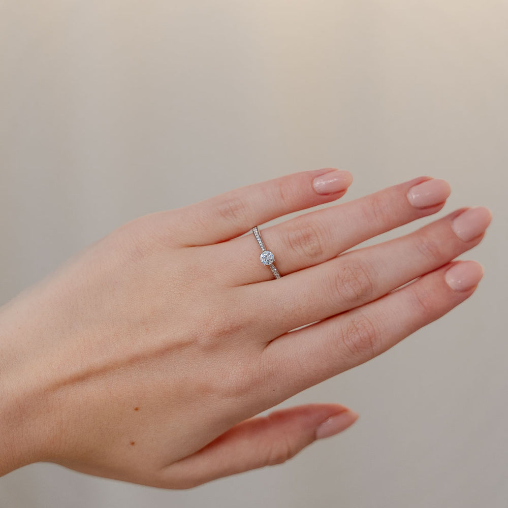 Micro Cathedral Round Pinched Ring - Pukka Berlin